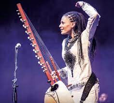 Sona Jobarteh tours & performs across Europe - The Point